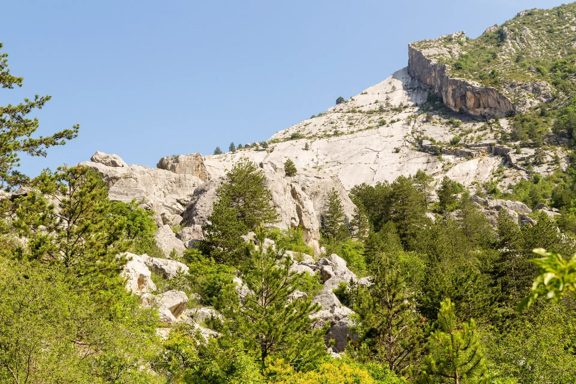 Natural site of Claps - Champ la Chèvre